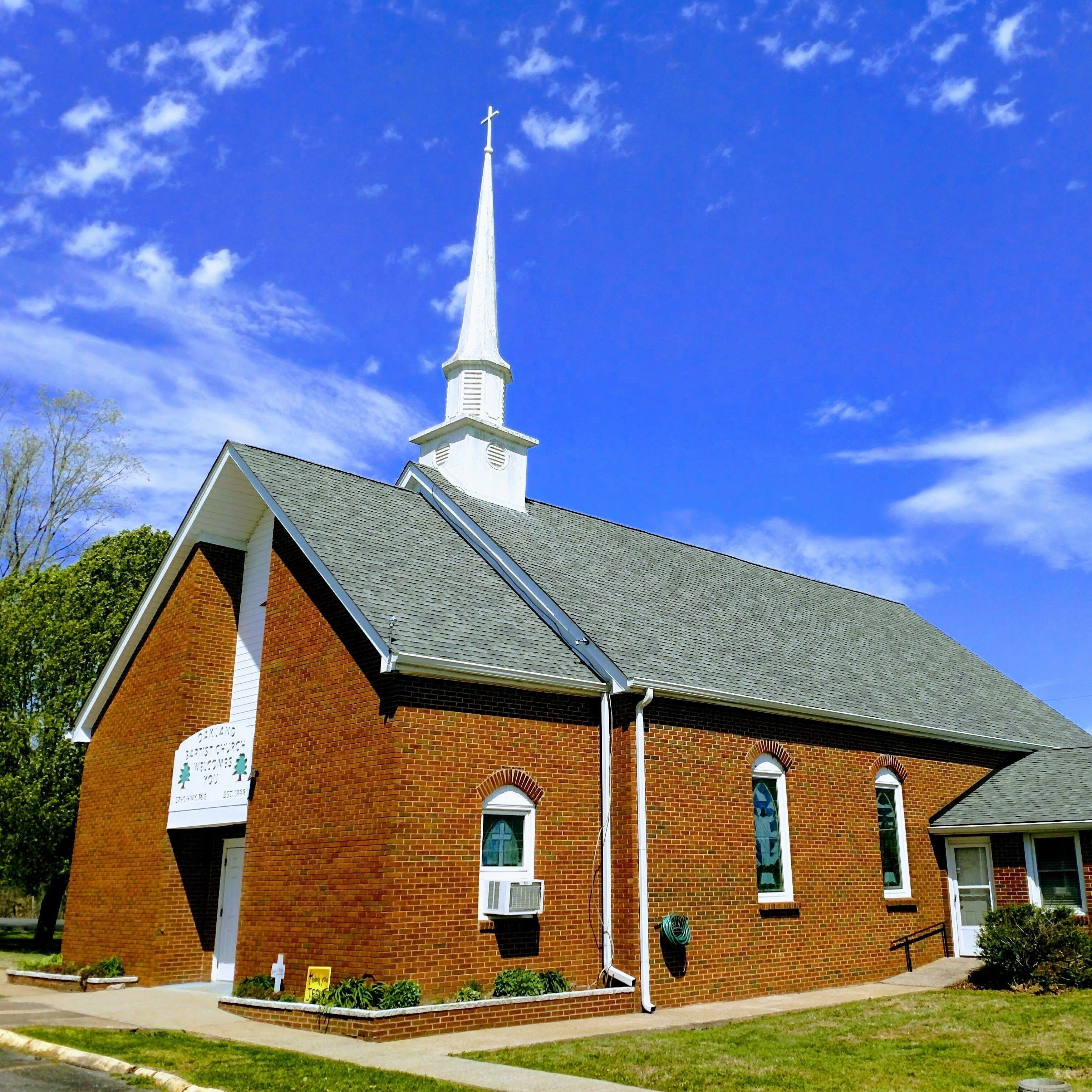 Oakland Baptist Church, Springfield, Tennessee